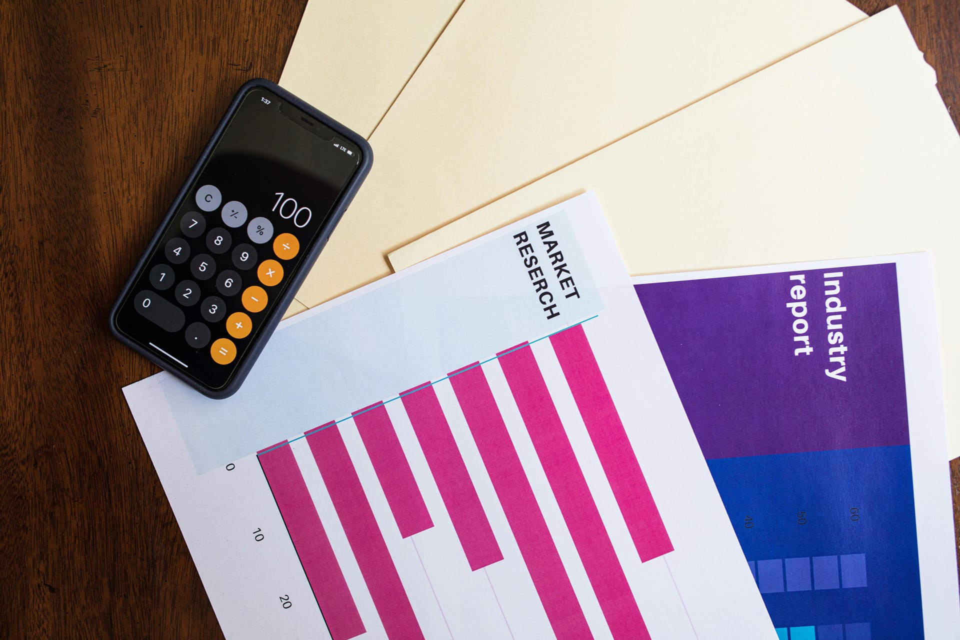 Comparative Market Analysis: Guide for Real Estate Agents + FREE CHECKLIST