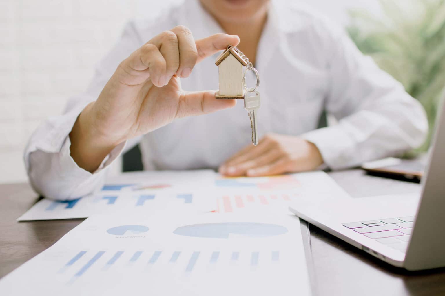 How to Start a Real Estate Brokerage: A Step-by-Step Guide to Success